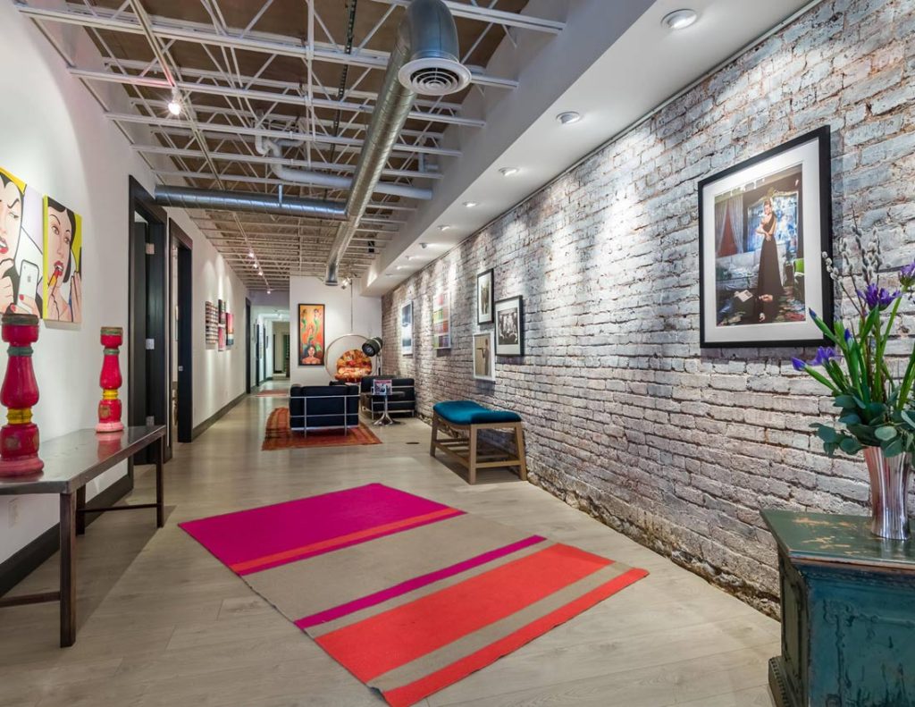 Gallery Loft Carousel – PALOFTS